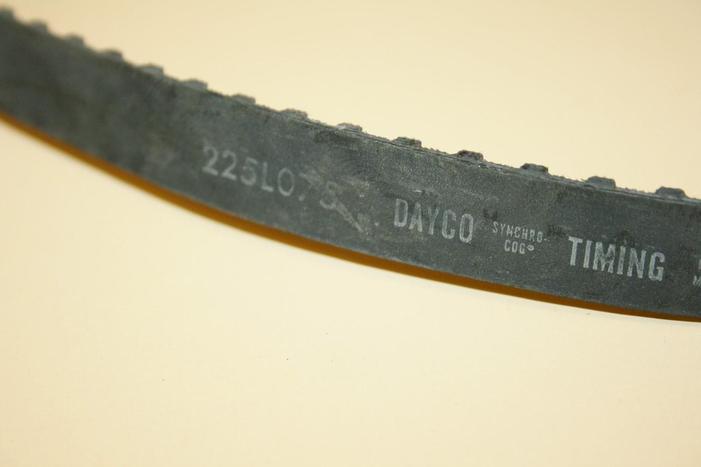 Used 255-L-075 Dayco Rubber Belt